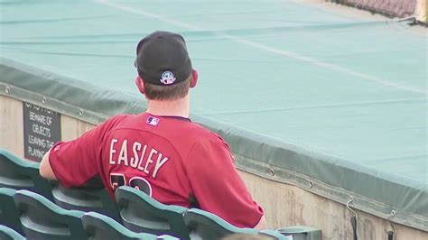 D Backs Buzz Builds As The Teams Unexpected Playoff Run Continues Fox 10 Phoenix