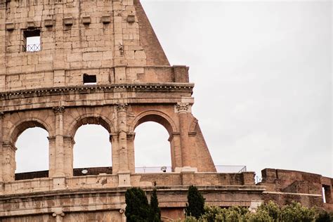 건물 건축 고고학 고대 로마 고대의 고전 건축 관광 그랜드 투어 기념물 대규모 도시 도시의 돌 라시오 라지오 랜드마크 로마 문화 문화 유산