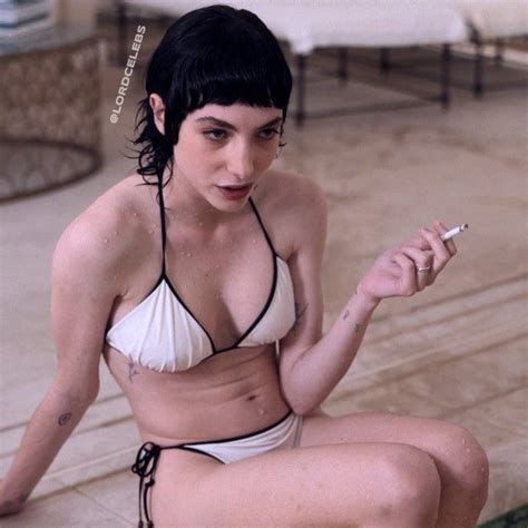 Hot Sexy Devon Ross Bikini Pics