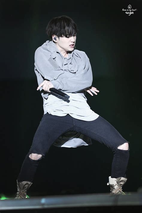 Hình ảnh được Nhúng Min Yoongi Suga Bts Yoongi