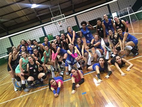 Vôlei feminino Sub do Time Jundiaí vence pelo º dia seguido Esporte Paulista