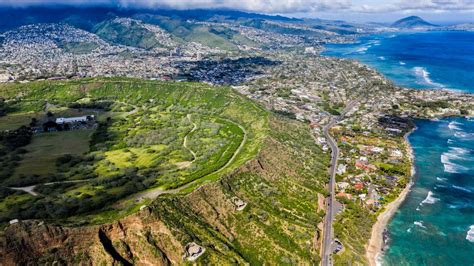 Hawaii Driving Guide Speed Limits Rules And More Hertz