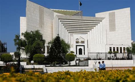 ازخود نوٹس کیس کی سماعت مکمل، فیصلہ آج سنایا جائے گا Urdu News اردو