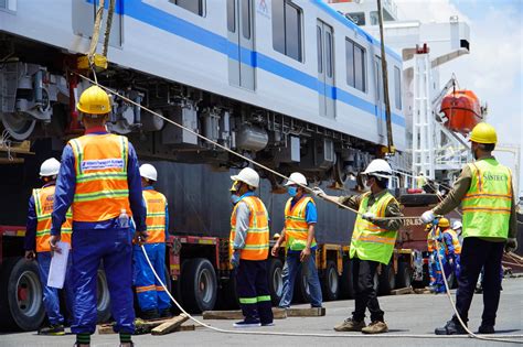 17 đoàn tàu metro số 1 đã về đến TP HCM