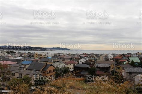 長 또는 하 세 관음 사원에서 가마쿠라 시의 번역 경계 보기 가마쿠라에 대한 스톡 사진 및 기타 이미지 가마쿠라 지붕