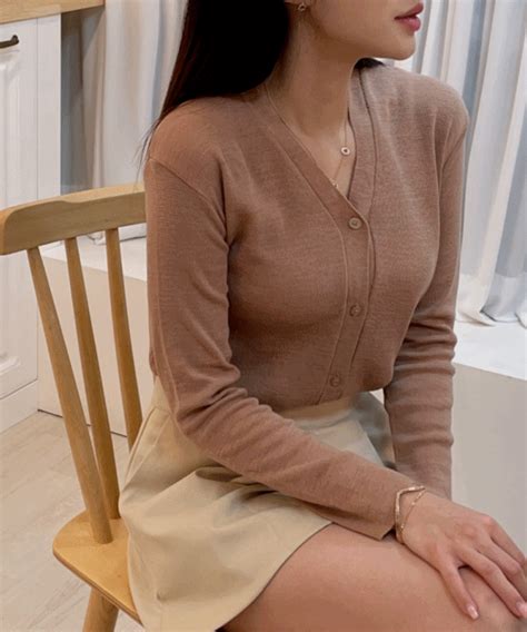 여성가디건 니트 루즈핏 브이넥 가을 봄 간절기 베이직 긴팔 크롭 4color 에이블리