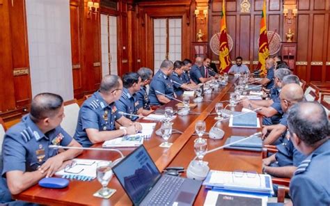 President Meets Senior Air Force Officers The Island
