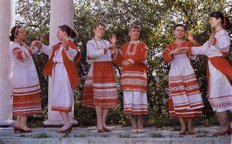 FolkCostume&Embroidery: South Russian Costume of Kaluga Province