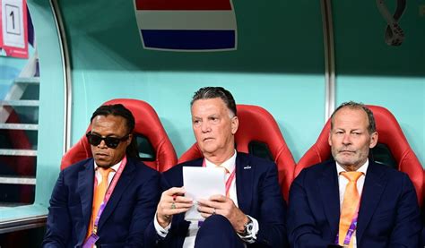 „warum Fahren Sie Nicht Nach Hause“ Van Gaal Legt Sich Nach Sieg Mit