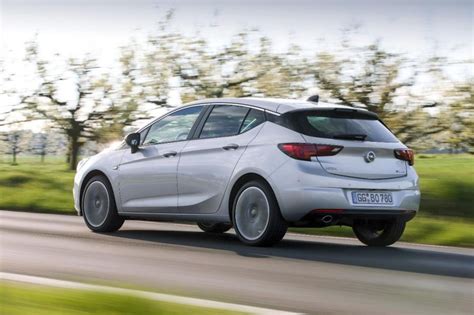 Noul Opel Astra Devine Mai Puternic Si Mai Sportiv
