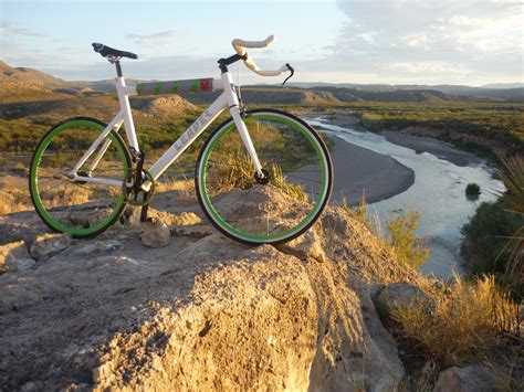 Devastator Leader 725tr Pedal Room