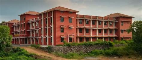 Government Polytechnic College Vechoochira