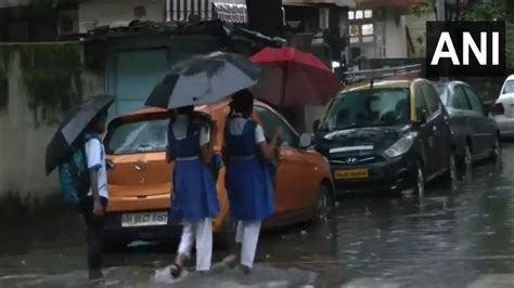 Mumbai Heavy Downpours Cause Waterlogging On Several Streets More