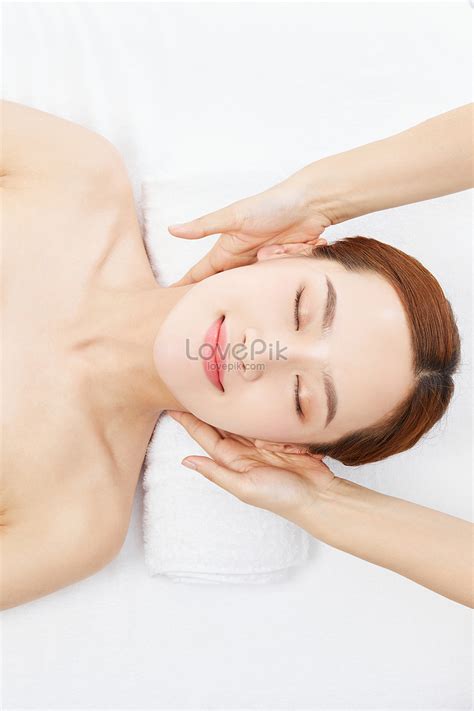 여성 스파 페이셜 마사지 사진 무료 다운로드 Lovepik