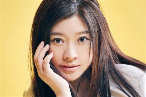篠原涼子が紅白歌合戦で歌う曲歌唱曲は何？出場の理由や過去の動画も調査！ エンタメプレス