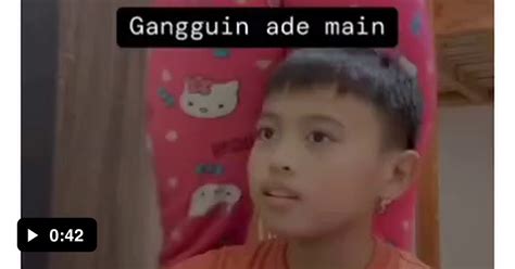 Susah Kalau Ketemu Cewek Lagi Birahi Adekku Dimainin Melulu 9GAG