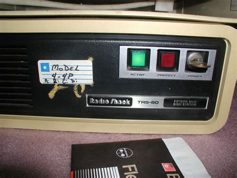 Vintage Computer Photos Subject Tandy Trs80 4p W15meghd Computer