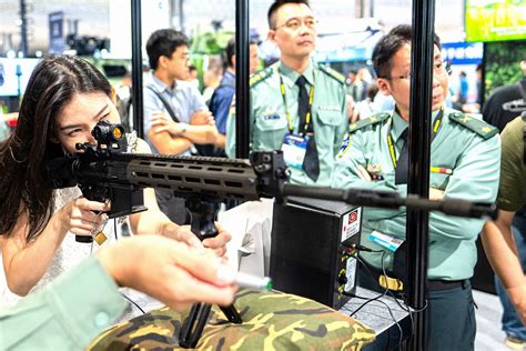 2023 國防展精彩回顧系列（3）－國造新式 Xt112 步槍、ts110 式熱像瞄準鏡 樂聯網
