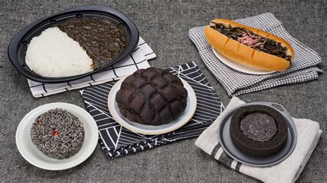 黒ずくめ！ 真っ黒なメロンパンもローソンストア100「ブラックフェア」、なぜ今開催？ 担当者に聞く オトナンサー