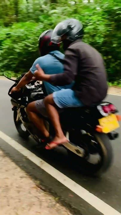 අපිත් එක්ක කොහෙද මල්ලි රේස් පදින්නෙ අහ් 😀 Youtube