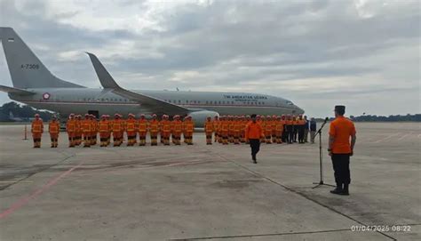 Seskab Kini Di Bawah Mensesneg Mayor Teddy Tidak Perlu Mundur Dari Tni
