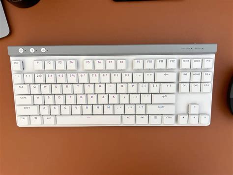 Logitech G515 Lightspeed TKL Review Slim Gamer Keyboard Can Buy Or Not