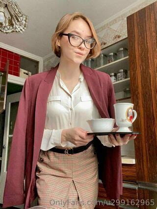 Cooper Ellie Nude OnlyFans NudoStar TV