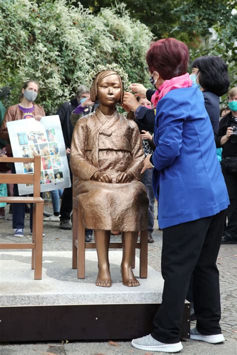 ドイツ慰安婦少女像、撤去命令へ 韓国系団体、移設を拒否 ｜ 共同通信