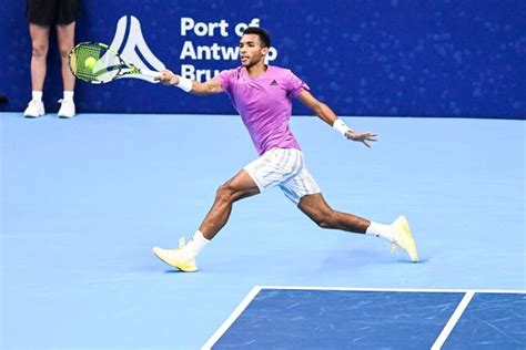 Félix Auger Aliassime Passe En Demi Finales à Anvers