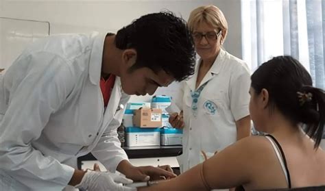 Manejo En Adultos En Guía De Atención Del Dengue