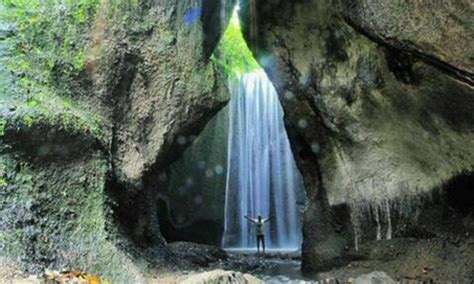 Menikmati Keindahan Air Terjun Tukad Cepung Wisata Tersembunyi Di Bali
