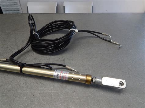 R170 Slk230 Slk320 Slk32 Convertible Top Hydraulic Left Rear Lid Lift