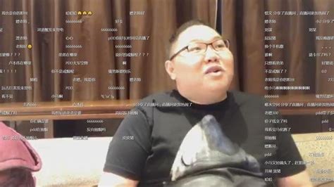 骚男结婚婚礼现场深情告白老婆视频，电竞群星云集最火的却是pddlol闪电站