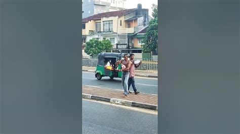 ගිණි උහුලන මිනිසුන් ඉදිරියේ දරු සෙනෙහෙ වෙනුවෙන් ගිණි කන තාත්තා Youtube