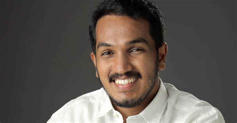 പുതുപ്പള്ളിക്ക് ഒരു പുണ്യാളനേ ഉള്ളൂ വ്യക്തികൾ തമ്മിലുള്ള മല്ലയുദ്ധമല്ല