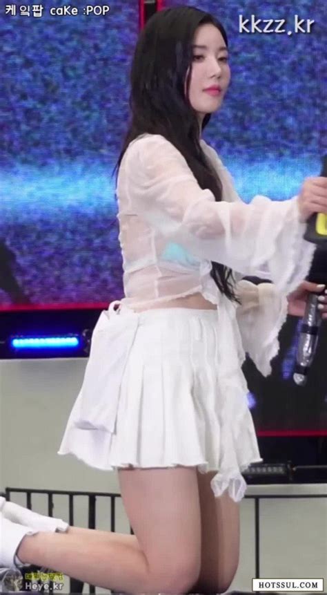 폼 미춰버린 도쿄 워터밤 권은비 움짤