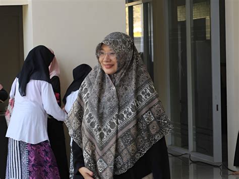 Guru Sang Pahlawan Mencerdaskan Generasi Bangsa Narasi Garda Pena