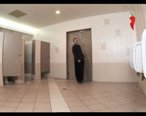 Bear In The Toilet Eporner