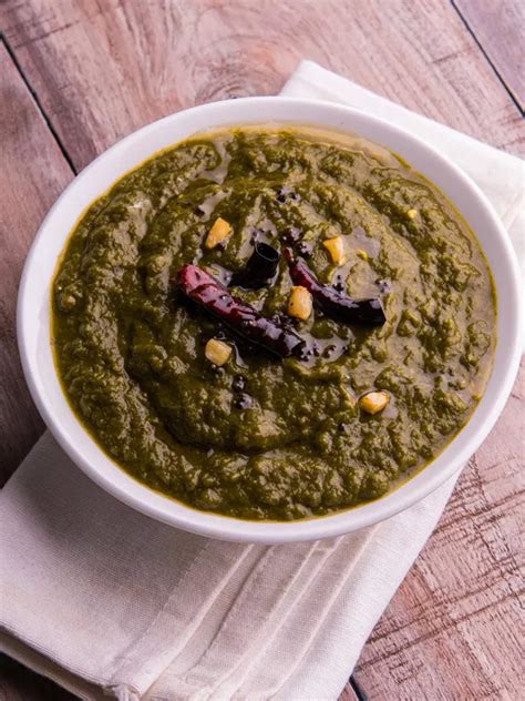 Types Of Desi Indian Saag And Their Benefits Times Of India
