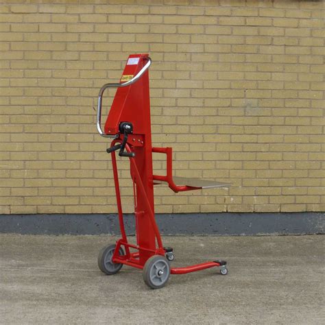 Mini Winch Stacker Pml120n Briggs Equipment Uk Ltd