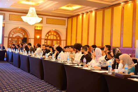 جامعة طيبة التكنولوجية تشارك في فعاليات ملتقى حوار الحضارات للشباب
