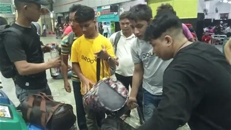 दसै तिहार बनाउन आ आफ्नो घर नेपाल जाँदै सबैको मन मा खुसियाली छायको छ बरै