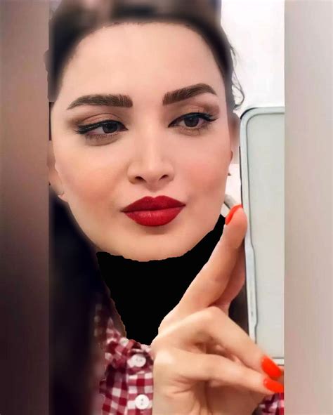 بهنوش طباطبایی هم روسری برداشت از خانم بازیگر بعید بود