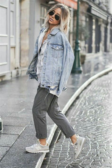 Oversized Denim Jacket Outfit Street Fashion New Balance Casual Wear