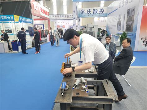 Dalian Exhibition 영문 포토 갤러리 신우정공