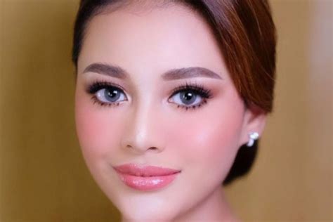 7 Pesona Aurel Hermansyah Di Hari Lamaran Netizen Puji Riasannya Yang