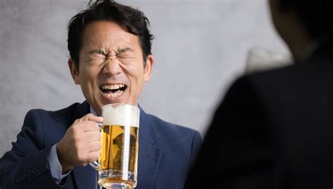 なぜ、飲みすぎは体に悪いの？理由や多量飲酒を避けるポイント スギ薬局グループお客様サイト