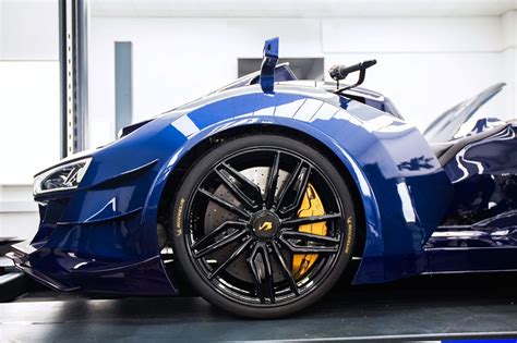 This Super Quad 217 Mph Monster Blends Supercars And Superbikes Perfectly