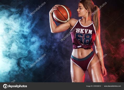 Hot Looking Female Basketball Players