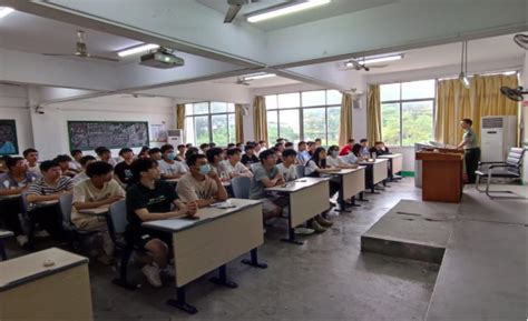 征兵宣传进校园，点燃学子戎装梦 莆田学院新工科产业学院